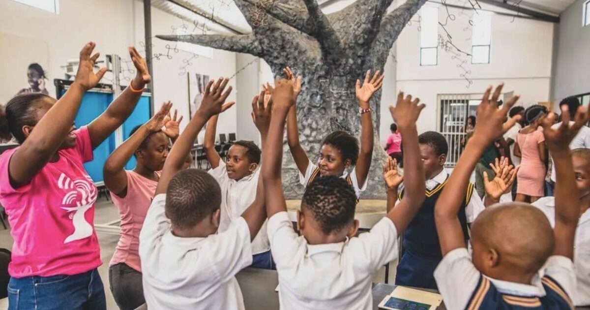 Brain breaks: stretch, move and play your way… | Good Work Foundation